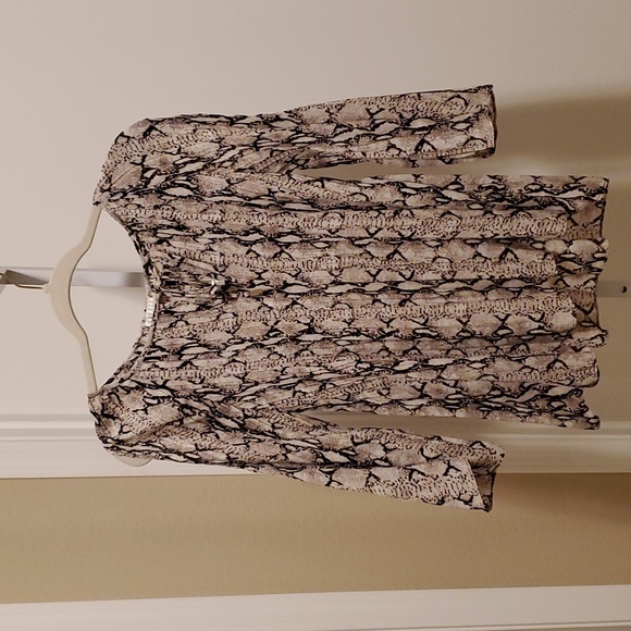 Spense | Tops | Tops Spense Cold Shoulder Pleated Blouse With Flutter ...